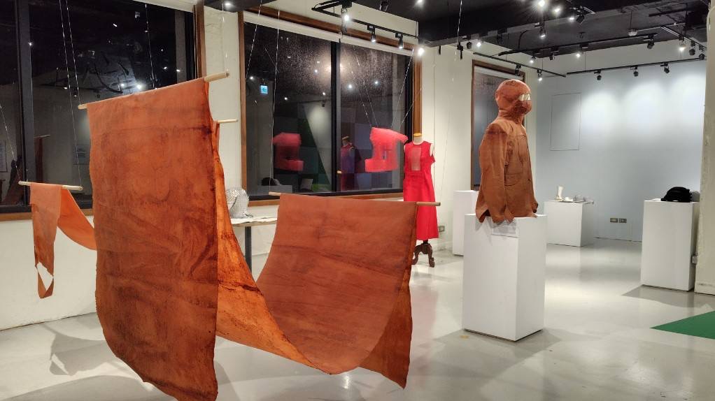 打造一身虛構而理想的乾爽⸺胡乘祥「ClotCloth⸺生物材料基的耐水織品方案」 | CLABO實驗波CLABO實驗波